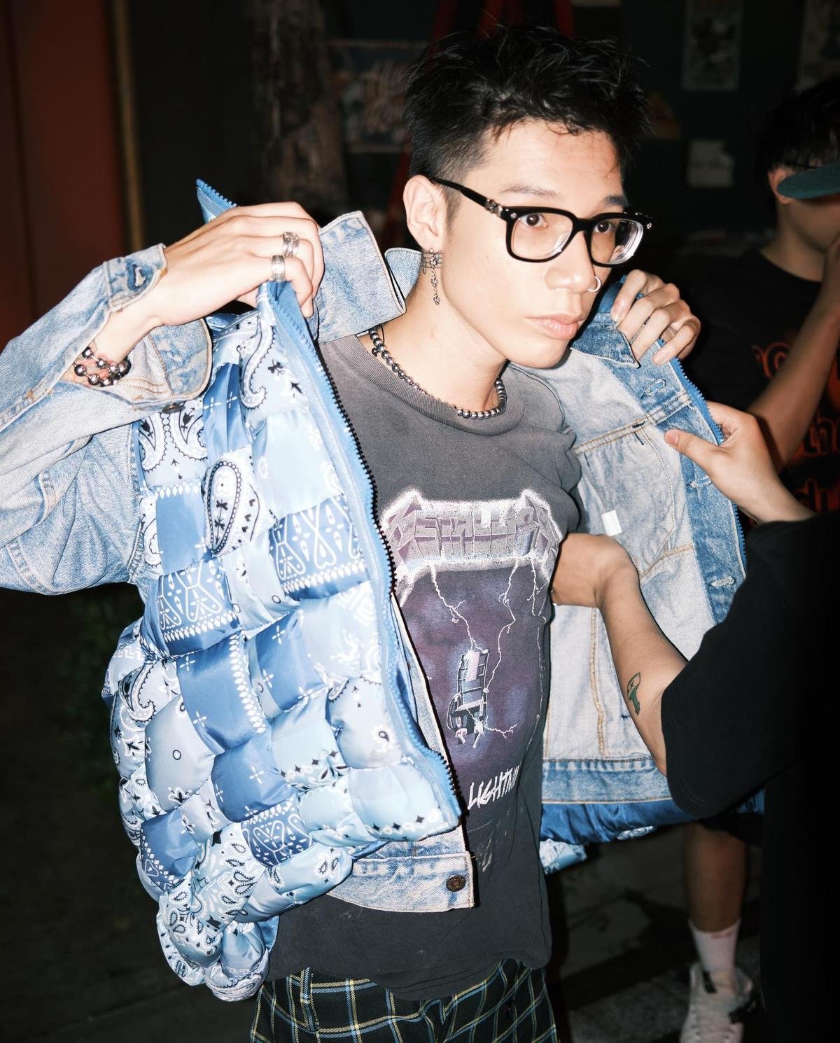 CĐM cả đêm đi xin ảnh MCK, nam rapper bực mình đăng luôn ảnh cho ...